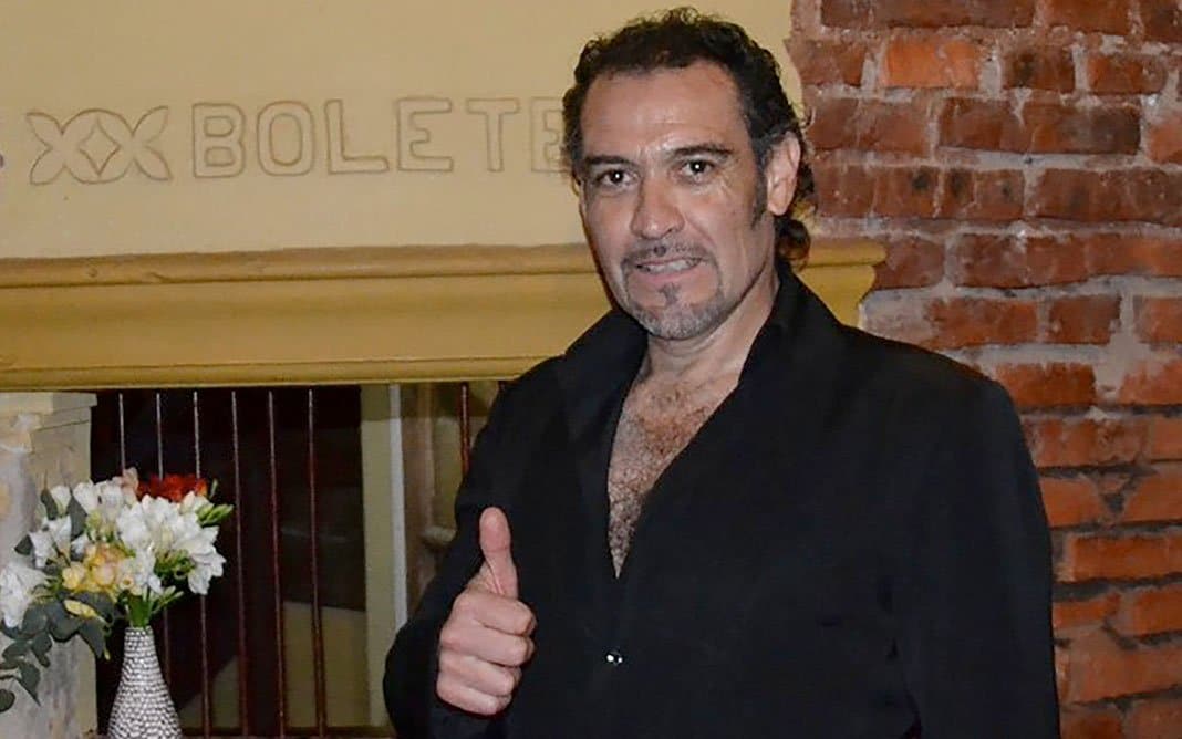 DABEL ZANABRIA: “COMO UNO ES EN LA VIDA, ES EN EL ESCENARIO ...